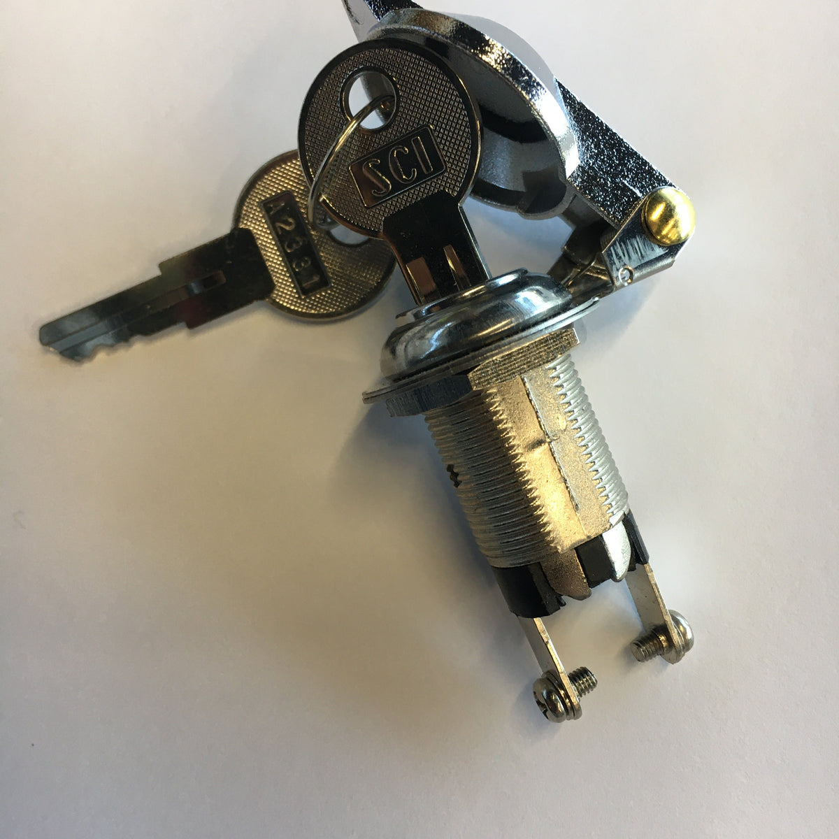 Airstream CZone Remote On/Off Key Switch - 513469 – Woodland Airstream ...